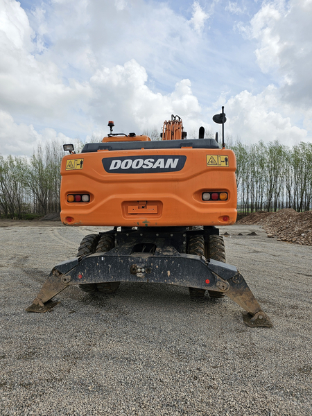 Doosan 210 ekiskovator