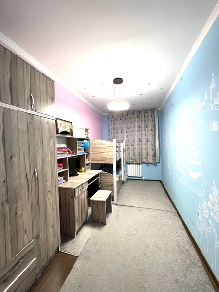 Sergeli 5a da 3 xonali 2x6 balkon 80m2 xonadon sotiladi !