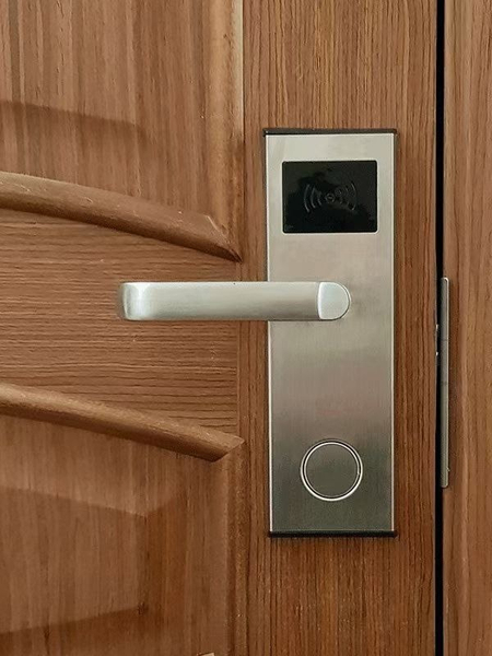 Замки для гостинец, гостиничные замки, электронный замок
