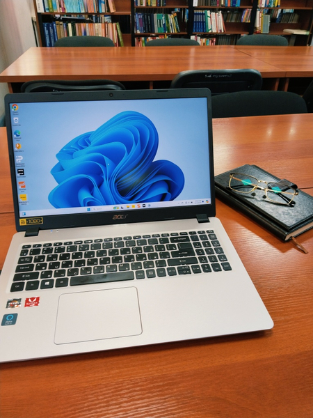 Срочна!! Ideal holatda  Acer aspire 5 Full HD (1920X 1080)