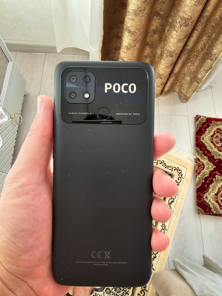 Смарт телефон Redmi poco 40