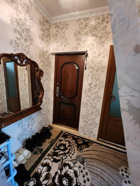 Shayxontohur tumani Jar ariq mavzesi 1xona 2 xona qilingan