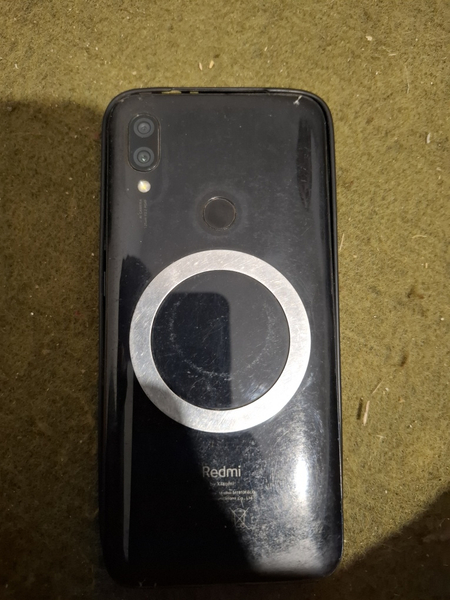 Redmi rusumli telefon