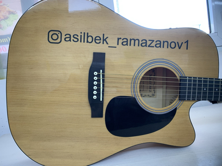 Gitara sotiladi Akustik