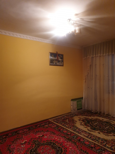 Уй сотилади.  3 хонали алохида хоналари. Срочно узимни уйим. Карши шах