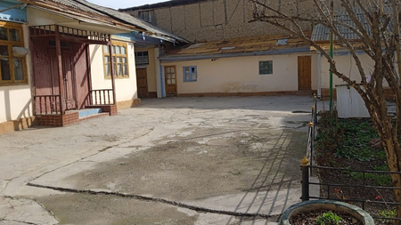 Uchaska sotiladi 12 sotix srochna