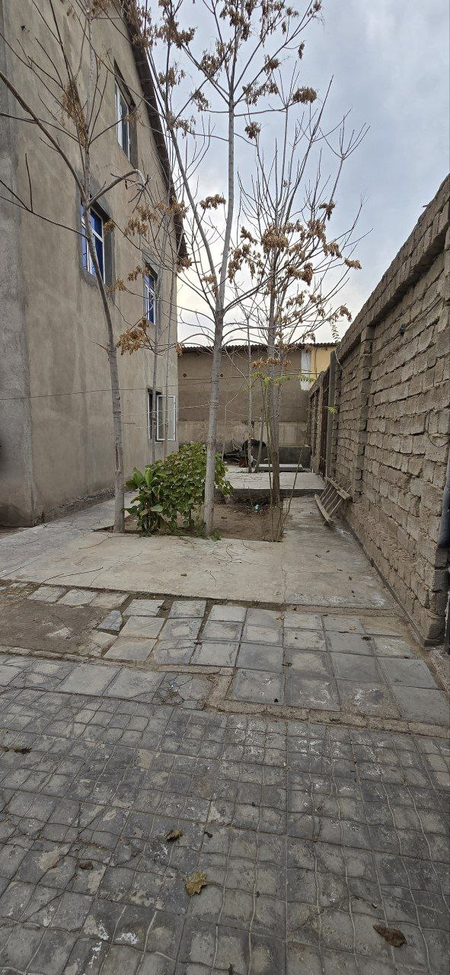 2qavatli Hovli sotiladi