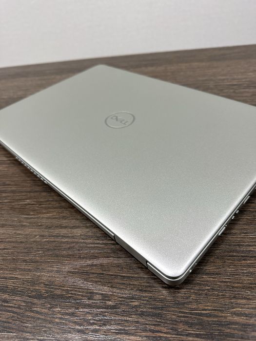 мощный ноутбук Dell Inspiron P90F, как новый, яркий HD экран