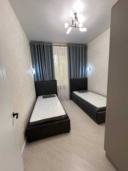 Продам 3х комнатную в центре . от Собственника