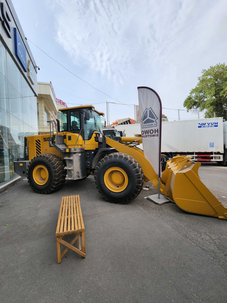 SDLG Фронтальный погрузчик SDLG 953L 3 м. куб.