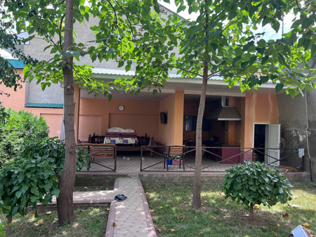 Дача в Чарваке