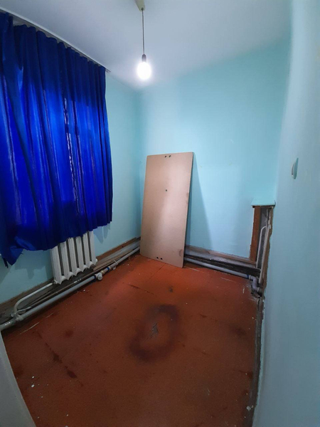 Срочно Продаётся 2 комнатная квартира балкон 1 5х3 М-Горький