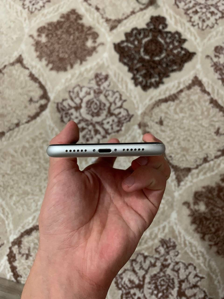 Iphone XR sotiladi