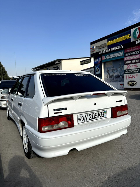 Lada 2114 sotiladi