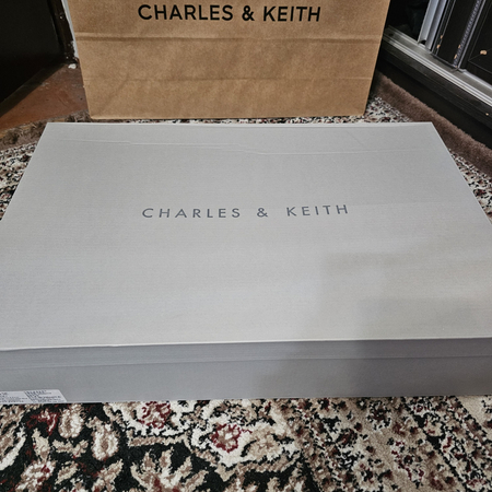 Батинки от CHARLES & KEITH