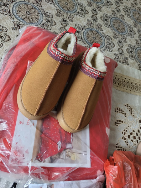UGG SLIPPER 130.000сум на скидку