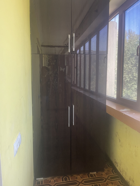 Срочно продается сотилади 1 ком квна 2 этаж в районе Согдияна