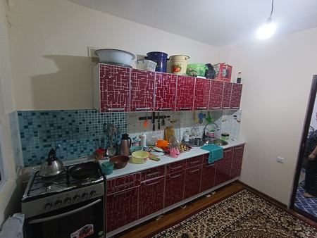 Янги курилган домлардан 3 хоналик яшашга таййор уй сотилади