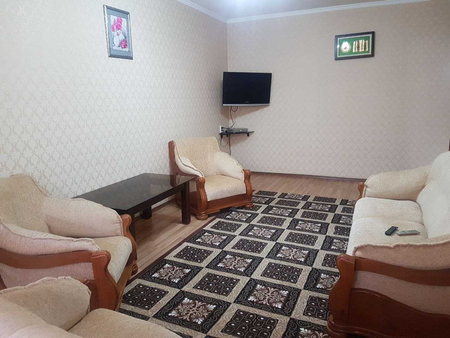 м.Ойбек кафе Точка Вкуса 3-комн 2/4 80 м² ремонт мебель техника
