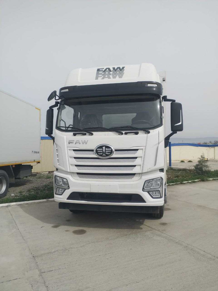FAW 7,6 метрлик автофургон