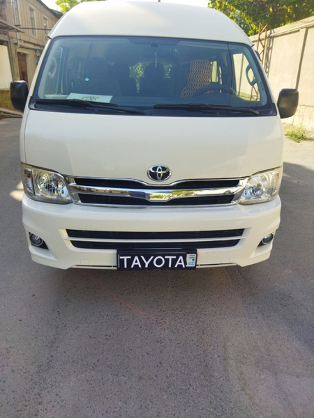 Toyota Hiace, 2013 г/в