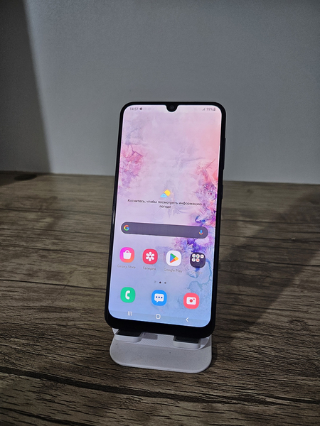 SAMSUNG A50 sotiladi