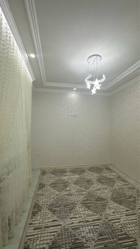 Продается 3 ком. Квартира на 1 этаже площадью 100 кв.м.
