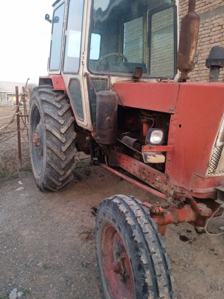 Yumuzi traktor komplekt sotiladi