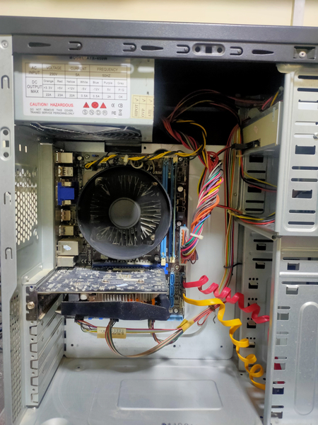 Продается Кейс i3-3202 4gb 128 ssd