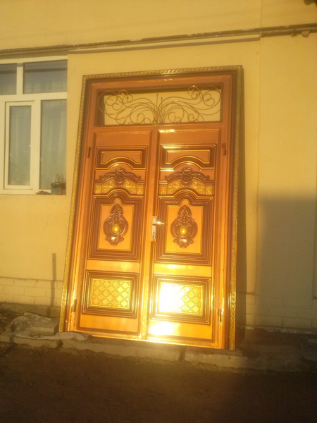 Sifatli va zamon talabiga javob beradigan temir eshiklari yasab beramz