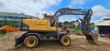 Volvo ew145b 2012 yil