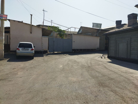 Hovli uy 4sotih  sotiladi