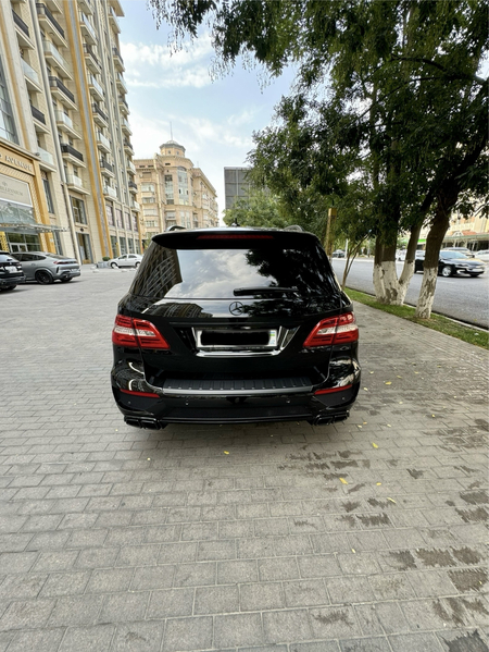 Mercedes-Benz MI63 AMG 5,5 BiTurbo