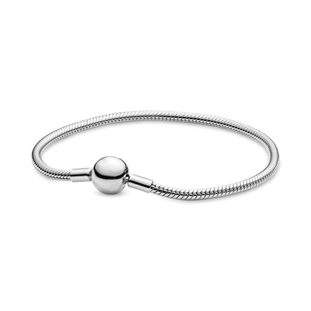 Pandora moments bracelet
