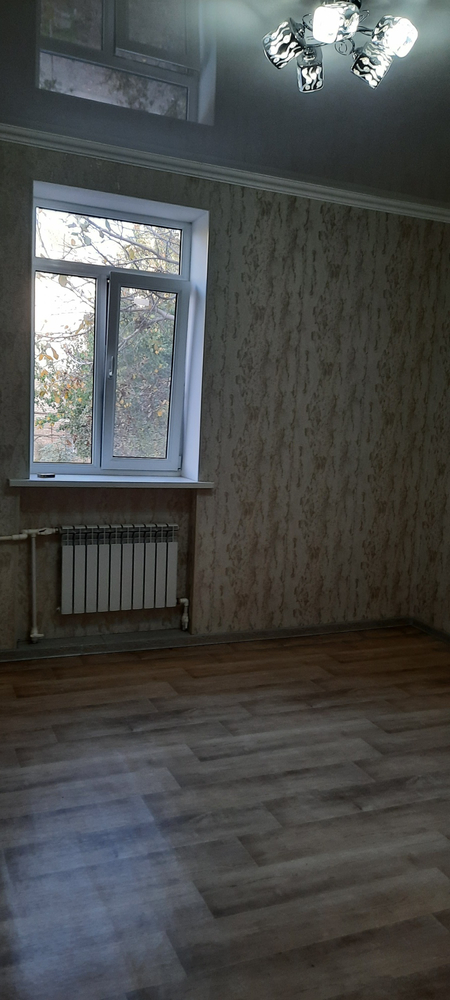 СРОЧНО!!!Продаётсядвухкомнатнаяквартира. .