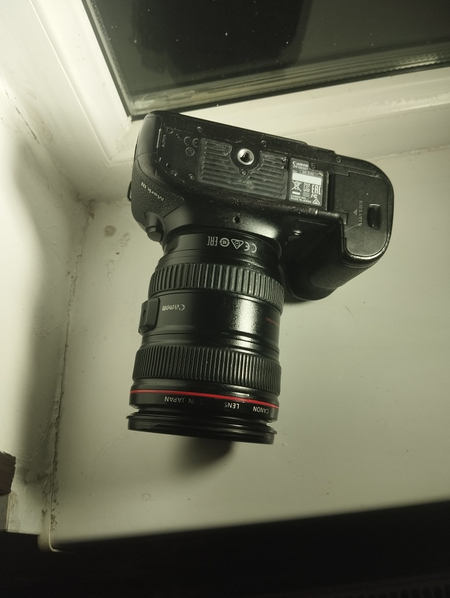 5 d  mark 3.  canon . Kamplek