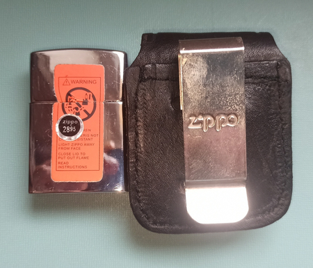 Зажигалка  с чехлом Zippo