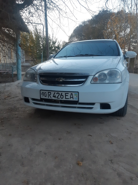 Лассети сотилоди