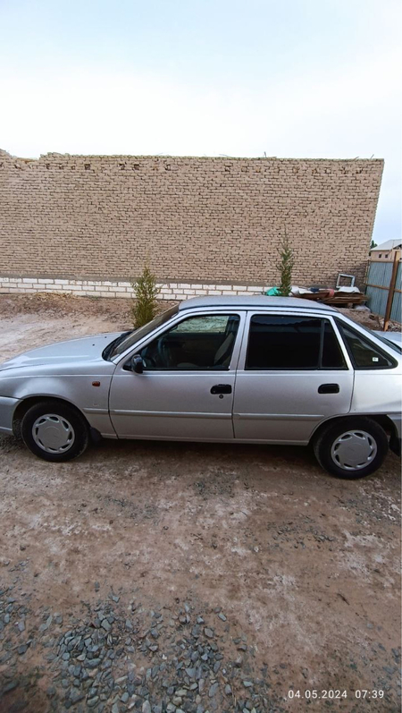 Nexia 2 satiladi
