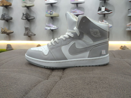 Jordan 1 krossovka