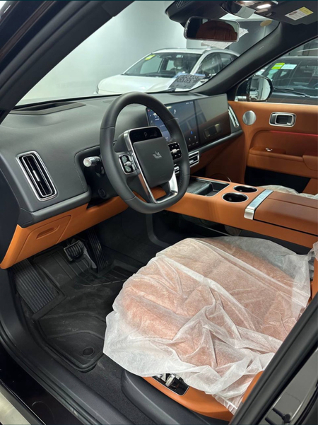 Автосалон Yilistar предлагает с гарантией гибрид Li9 Max с