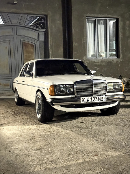 Mersdes Benz w123 E230 sotiladi