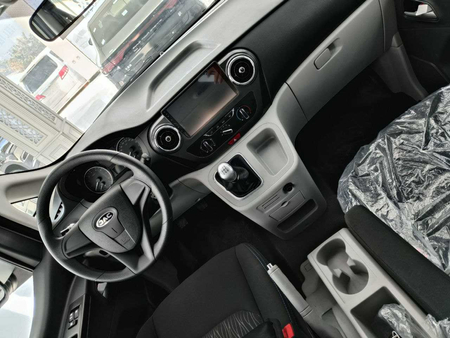 jAC M3 Plus /минивен 8+1