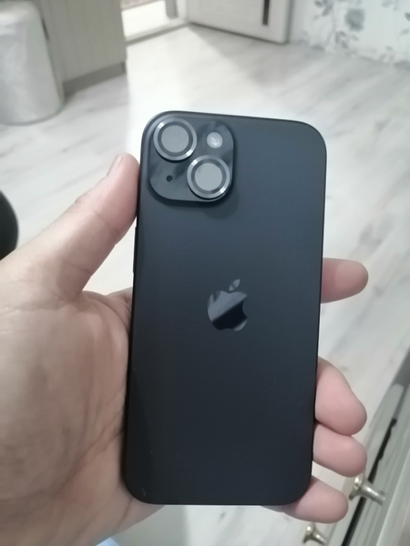 iphone 15 yangi 700 dollar