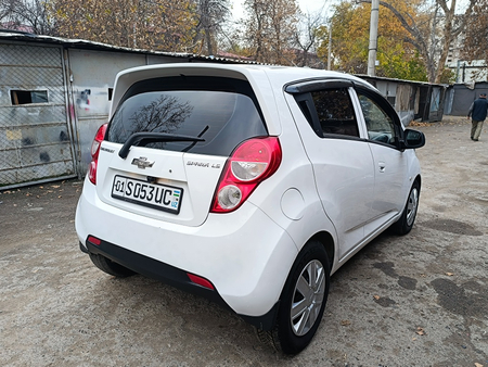 Продам Спарк автомат