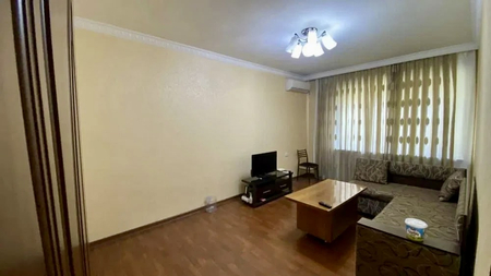 Срочно продам квартиру 4/2/4 Юнусабад 11