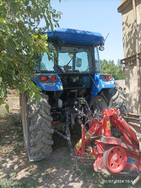 New  holland td5