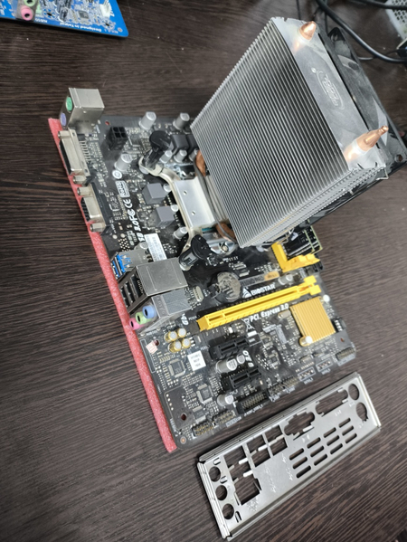 Biostar H110+i3 6100+16Gb