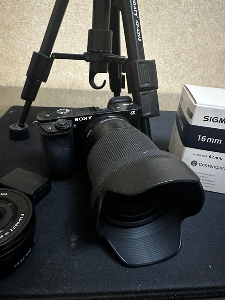 Sony A6000 + Sigma AF 16mm f/1.4