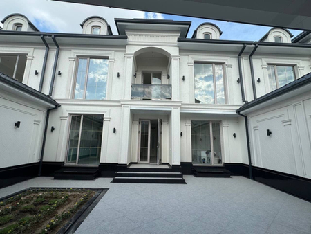 Продаеися Евро дом Ор-р: ТЦ Некст 350м2